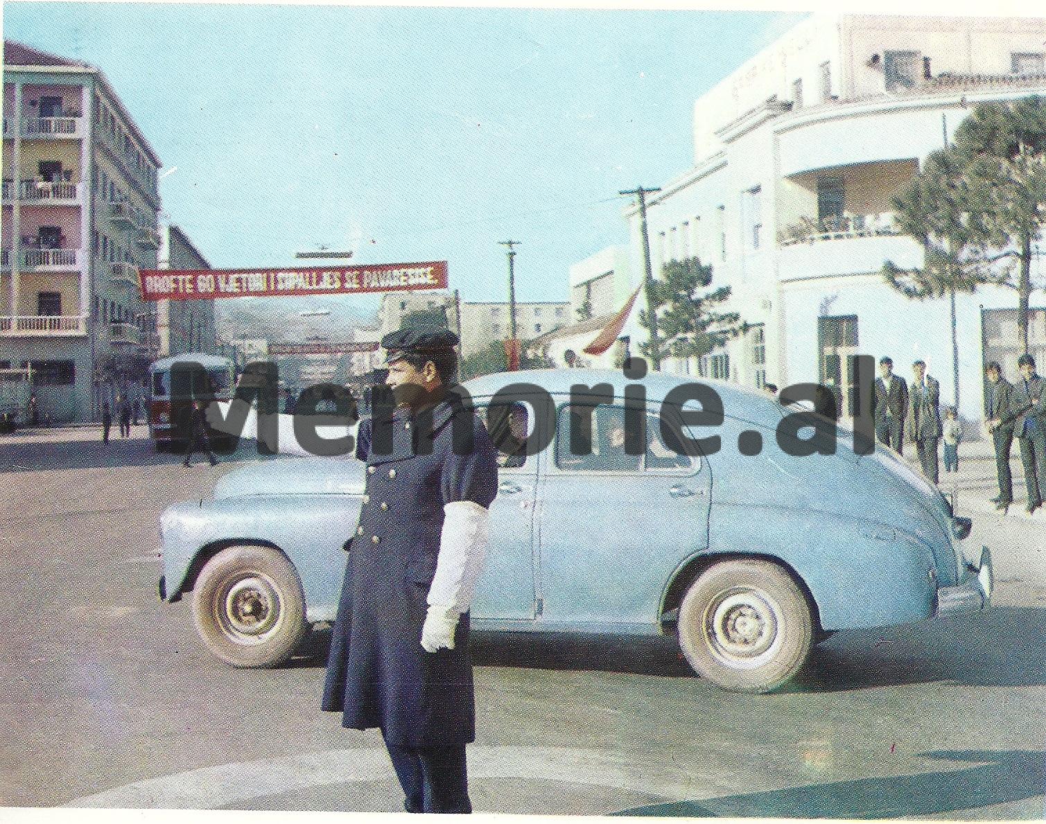 Policia Rrugore në Shqipërinë e viteve ’70-të – Memorie.al Policia Rrugore në Shqipërinë e viteve ’70-të – Memorie.al