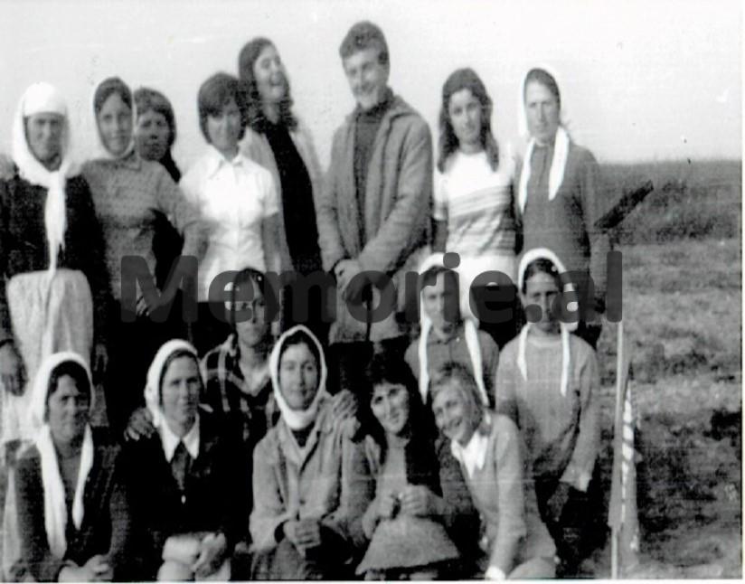 “Të birin e gjeneralit të arratisur në Greqi, e lidhën te një shtyllë ...